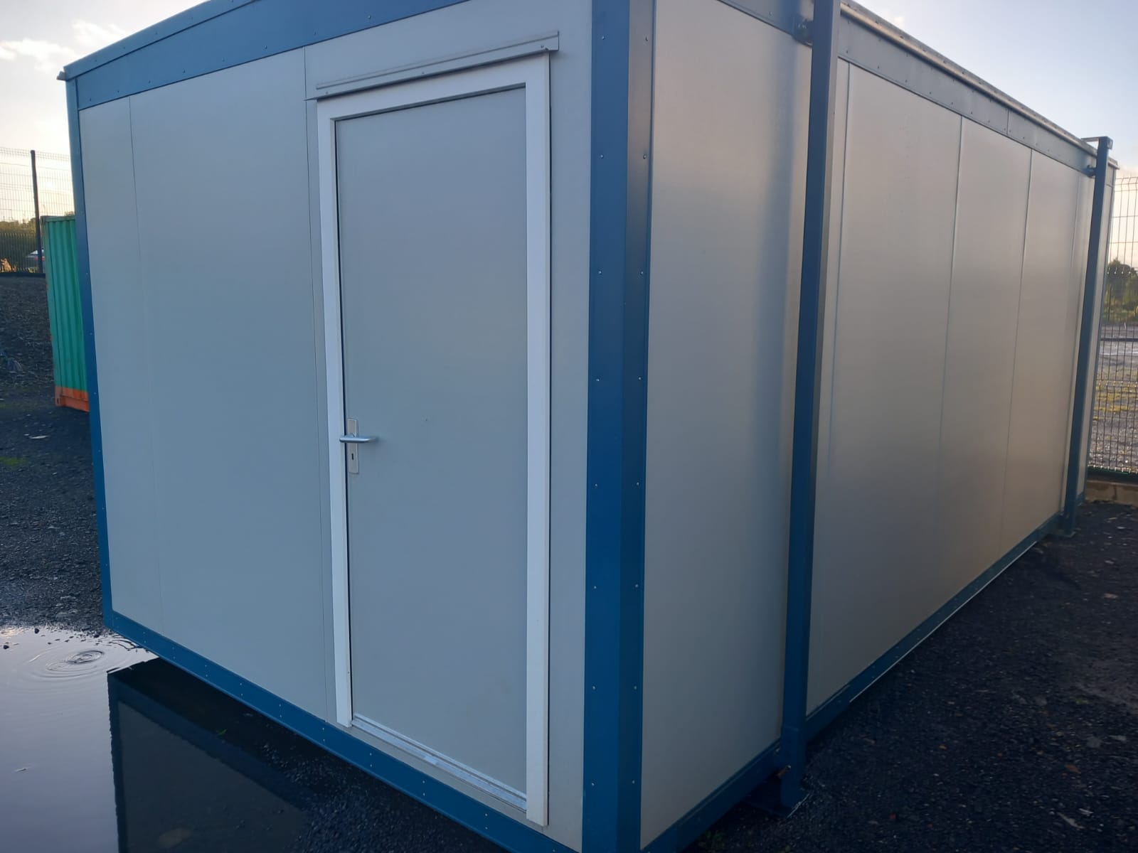 Shipping Containers And Site Cabins - Raymond Toland Cabins & Containers